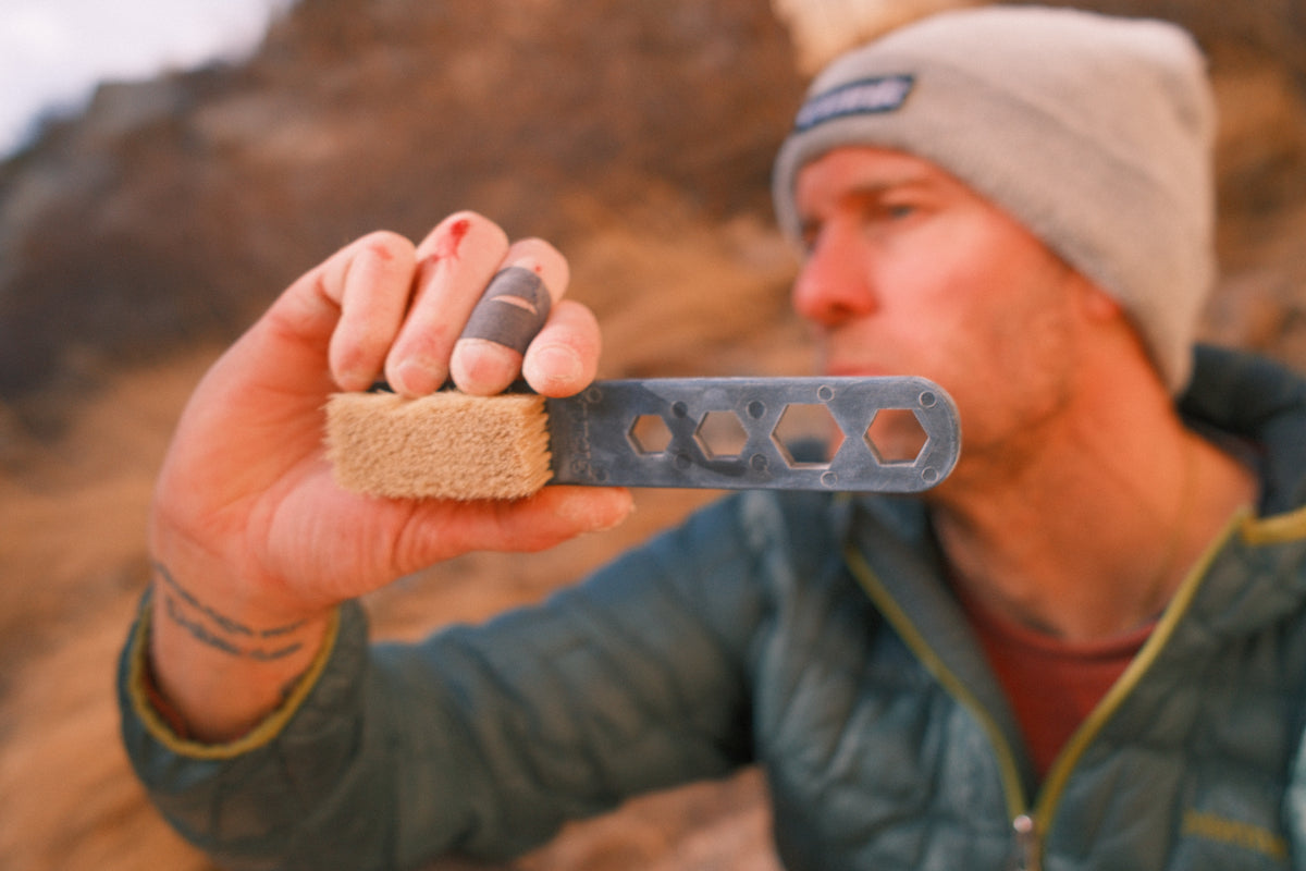 NEW Crank Brush V2 – Crank Climbing Brush